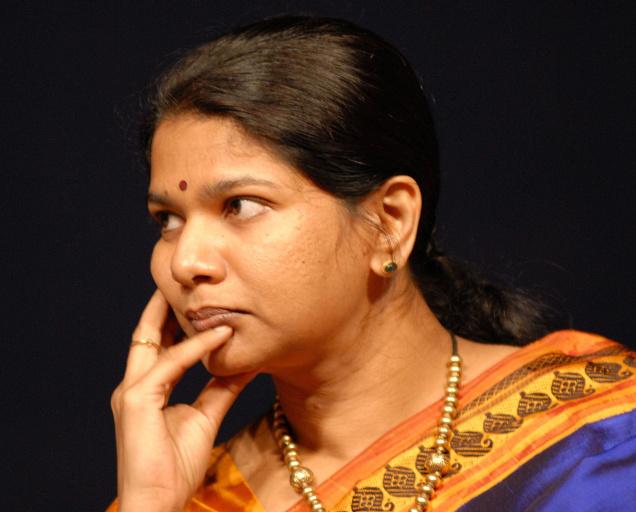 Kanimozhi contests election for Rajya Sabha - Mr.Golmaal