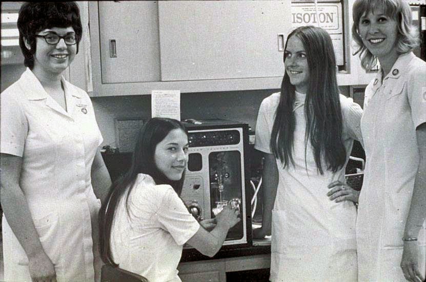 Medical Laboratory and Biomedical Science: Lab Style from 1970´s