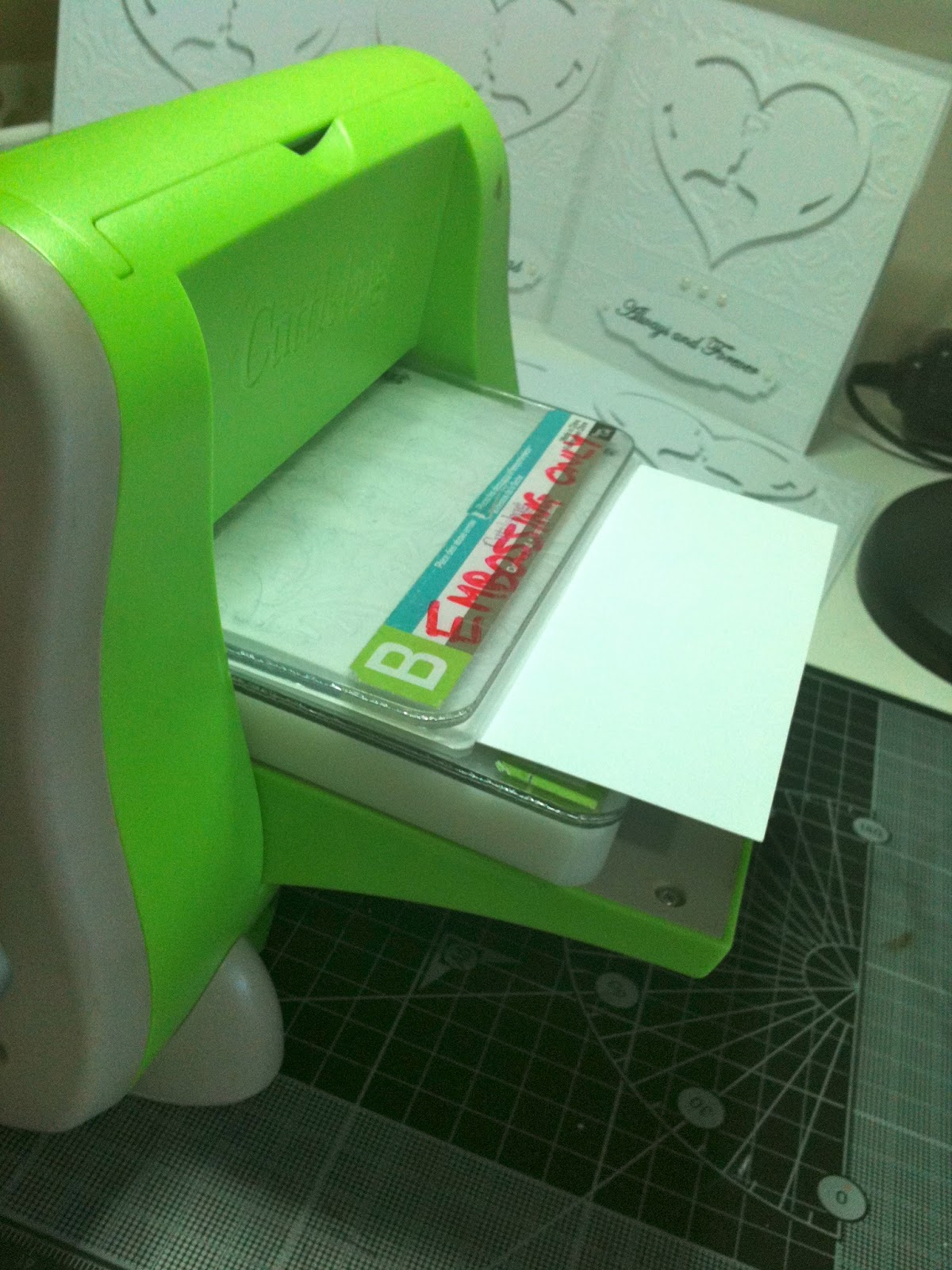 Sarah's Craft: How to emboss a strip using a Cuttlebug