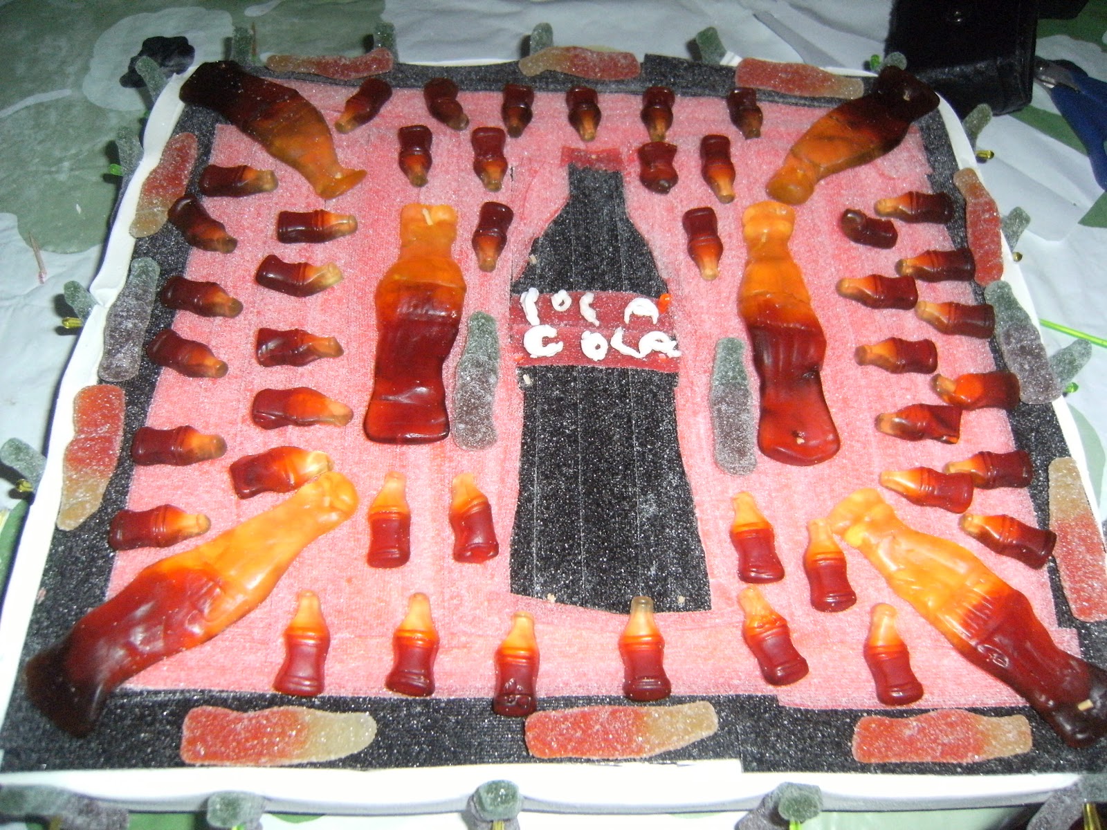 TusTartas de chuches: tarta coca cola