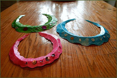 Paper Plate Necklace | Munchkins and Mayhem