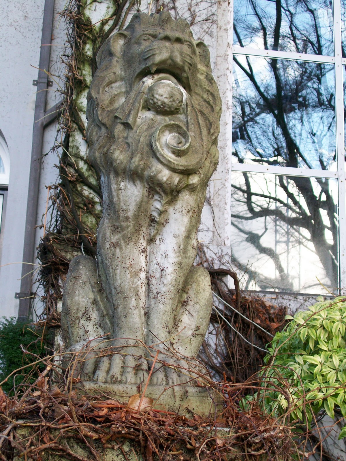 Vancouver Voyager: The Haunting of The Hycroft