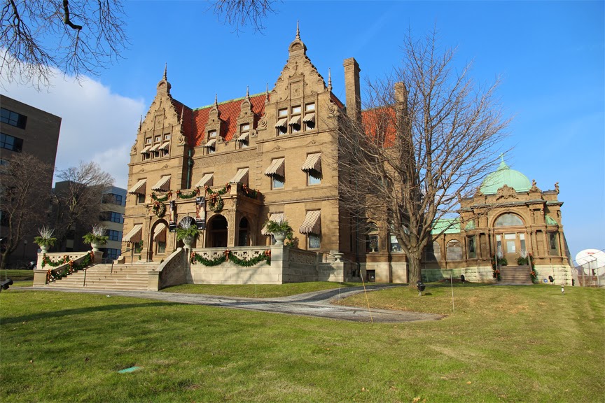 I Have Never...: Day 203 - Visiting the Pabst Mansion