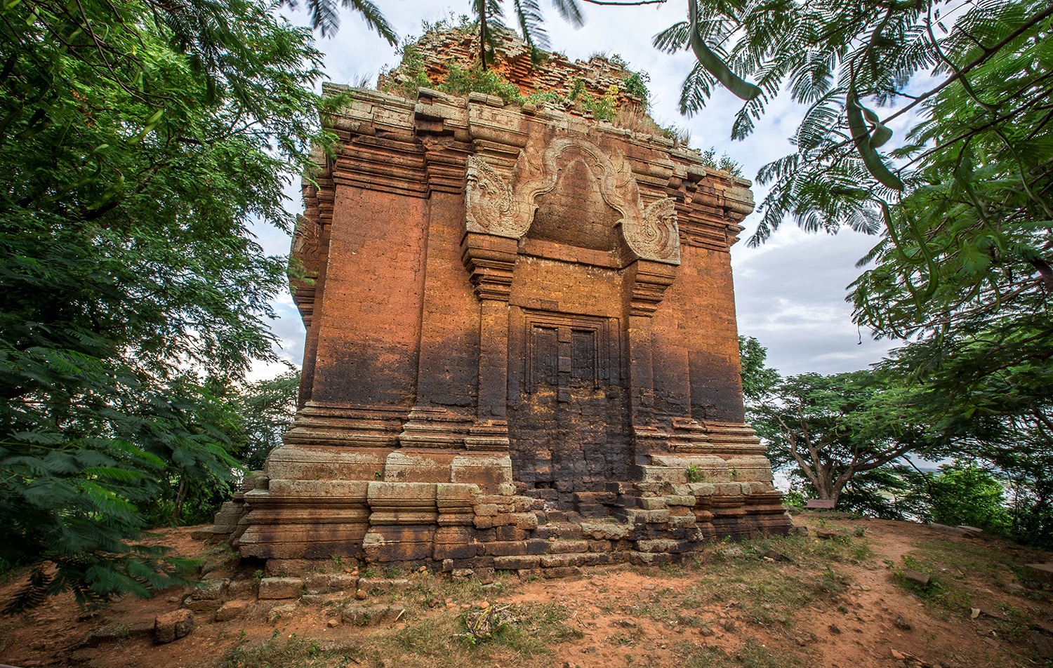 Welcome to CAMBODIA: PHNOM DA TEMPLE