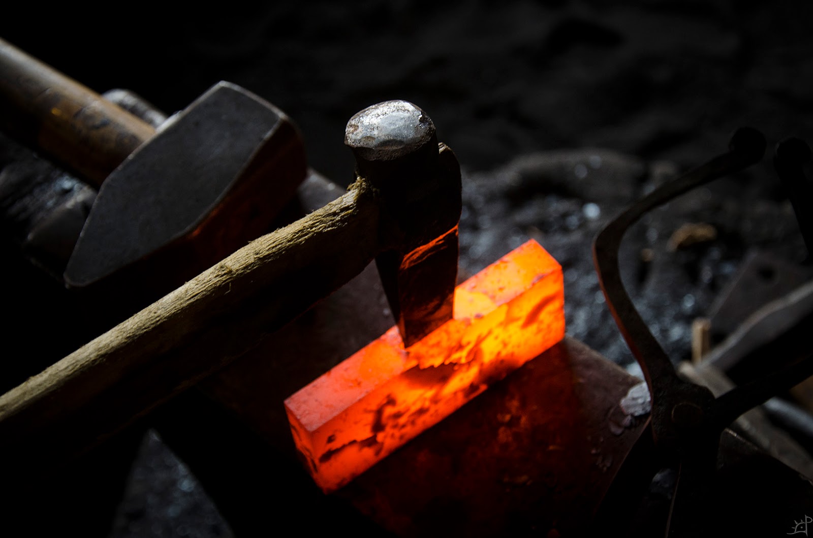 Shards of the Dark Age: Forging a Double Bit Axe