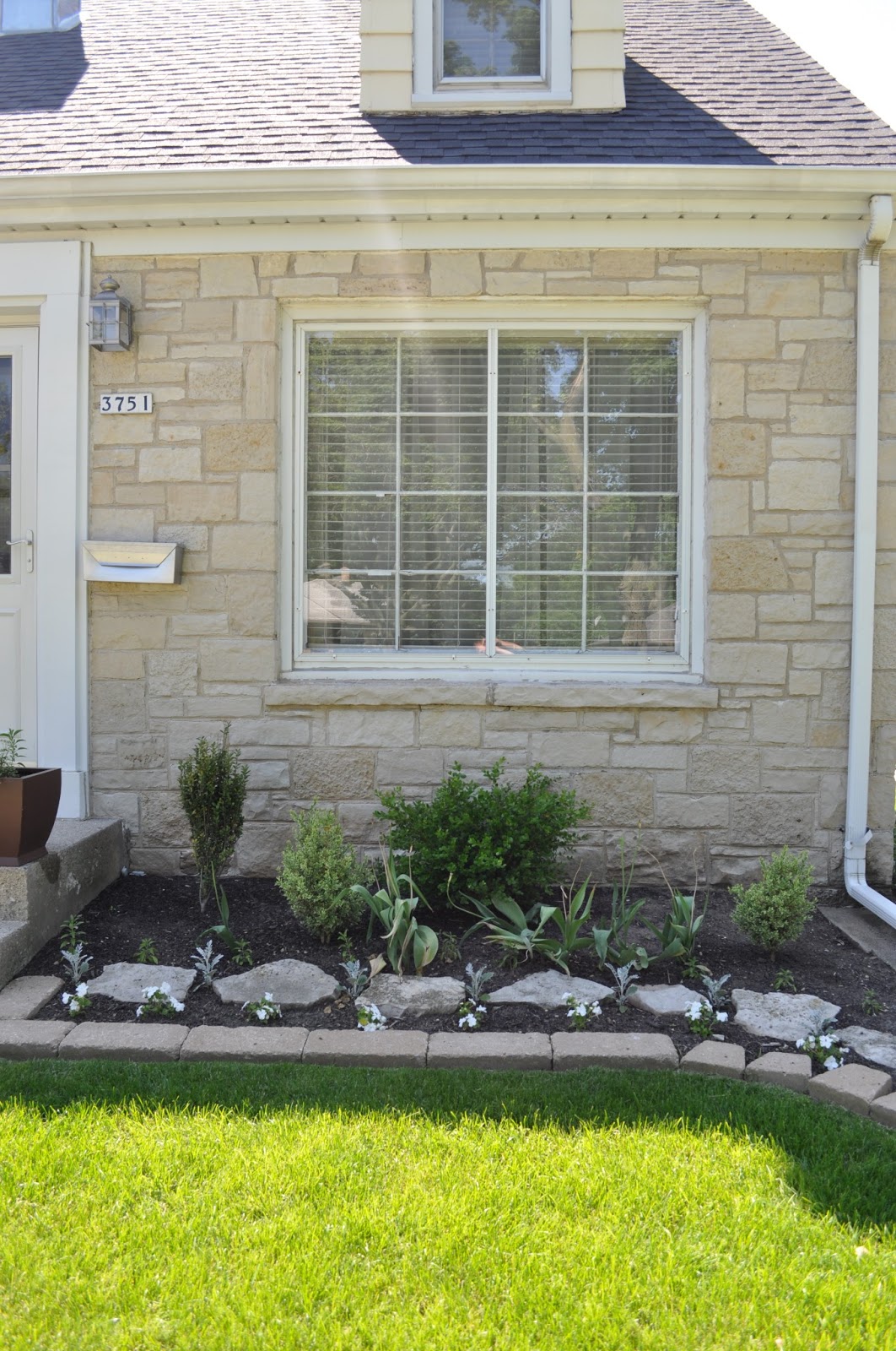 Just So Lovely: A Window Box Tutorial