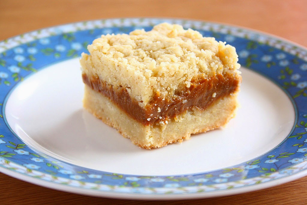 collecting memories: Caramel Crumb Bars with Brown Butter