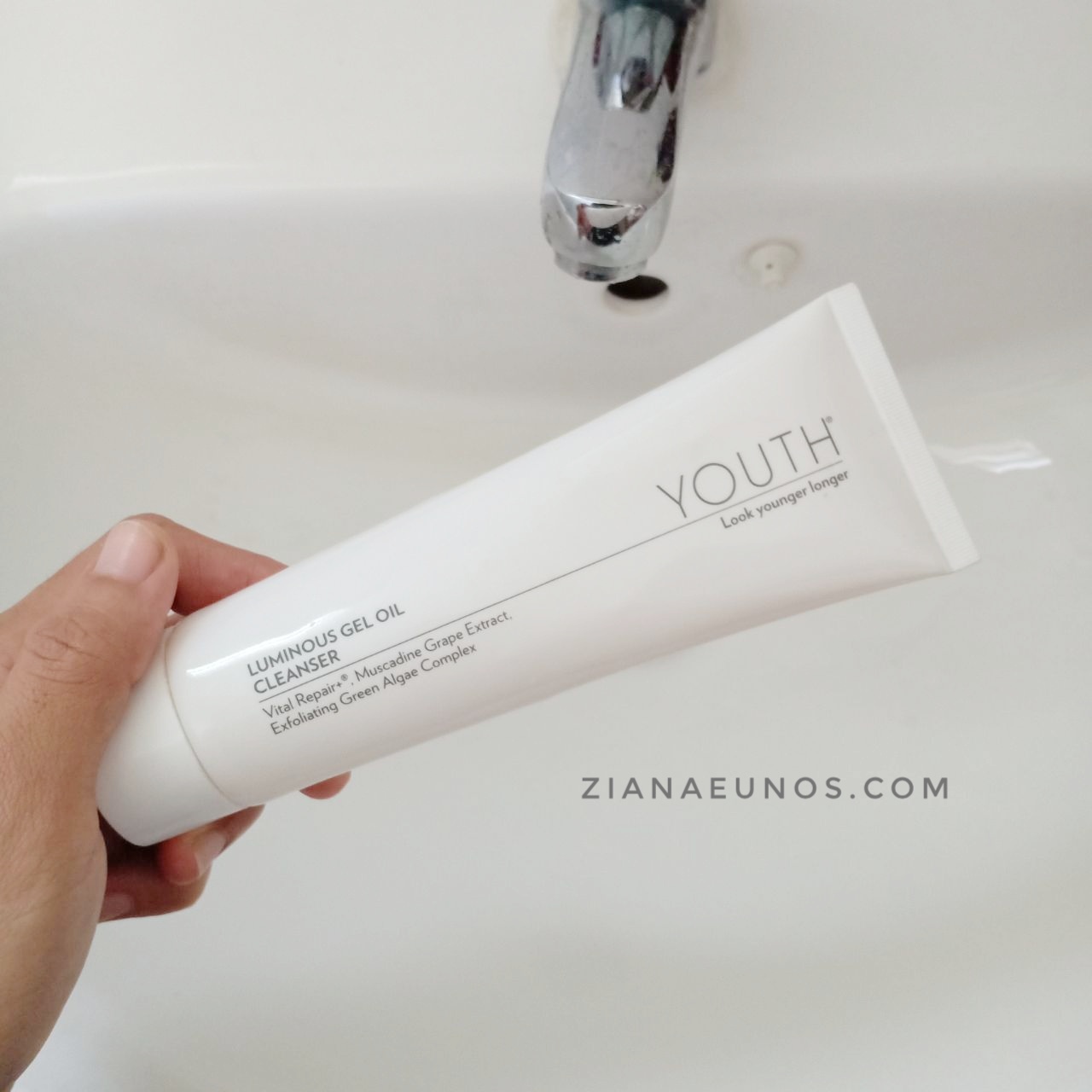 Pencuci Muka Untuk Kulit Berminyak