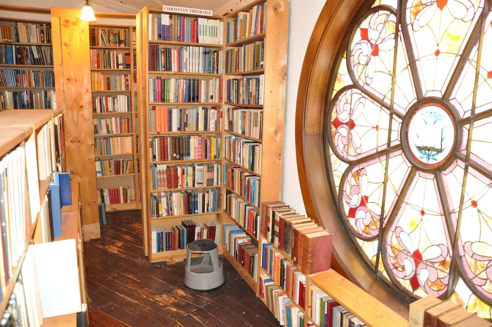 Orbis Catholicus Secundus: A Day at Loome Books in Stillwater, USA