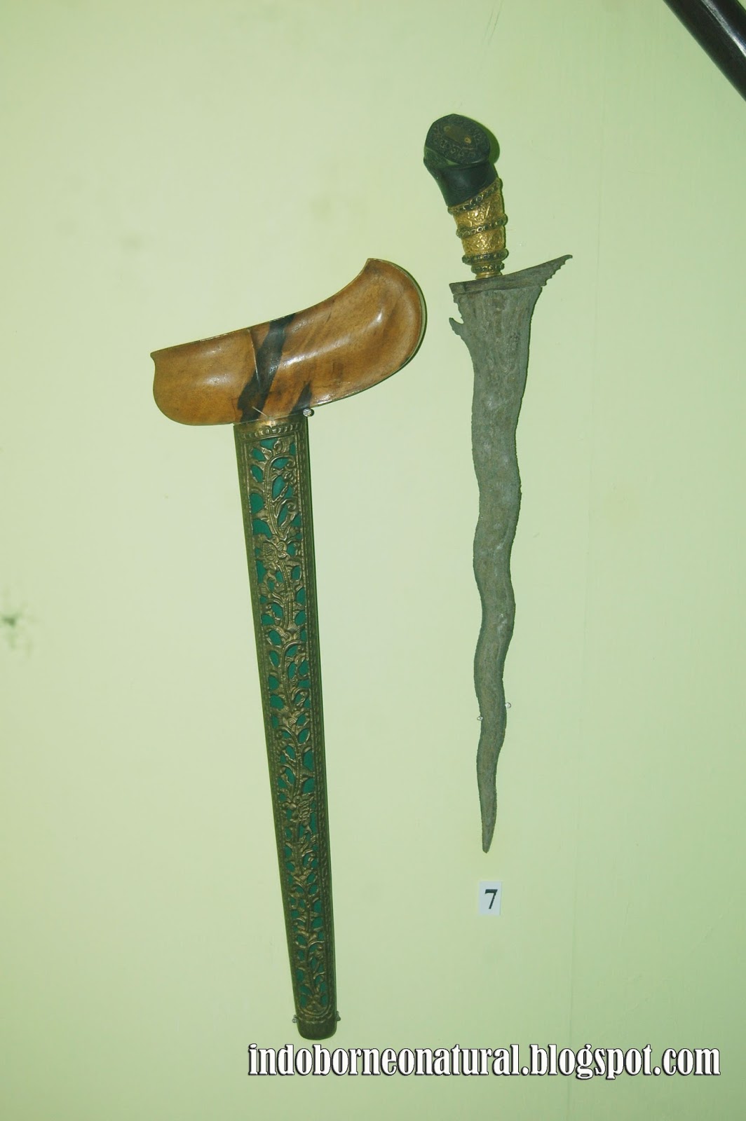 SENJATA TRADISIONAL (THE TRADITIONAL WEAPON) YANG PERNAH ADA DI ...