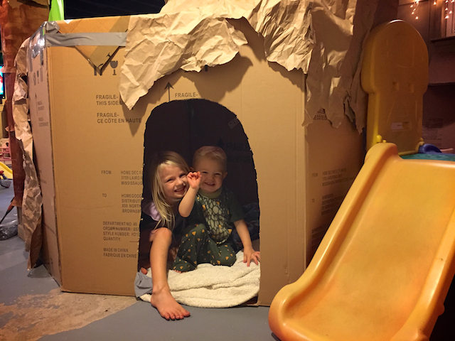 Life Sprinkled With Glitter: Safari Theme Party~ Cardboard Cave