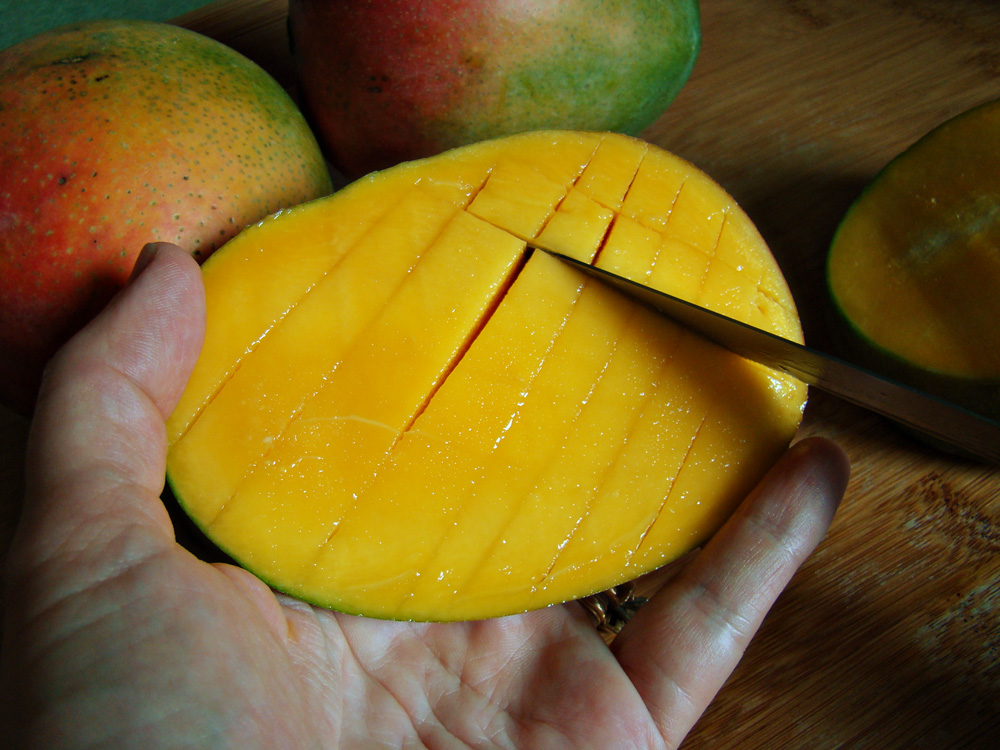 Rurification | Robin Edmundson: How to Cut a Mango Neatly