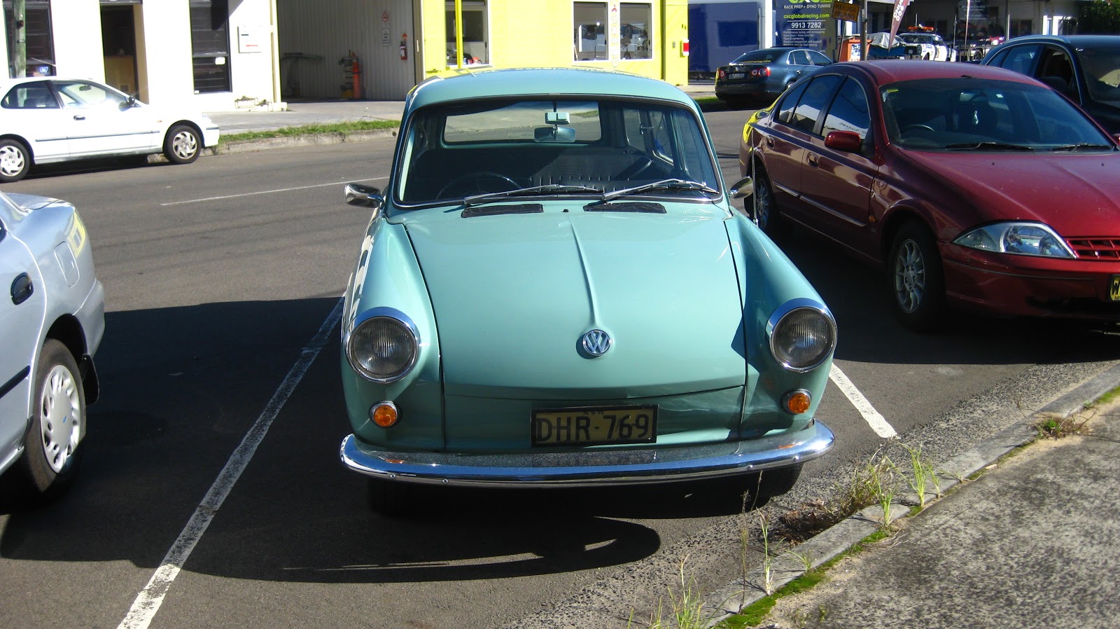 Aussie Old Parked Cars: 1971 Volkswagen 1500 Variant Type 3 Squareback