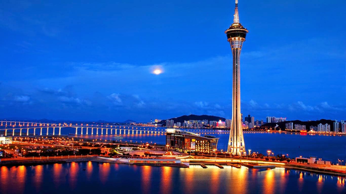 Travel and Leisure: VISIT MACAU - CAPITAL OF HAZARD .....