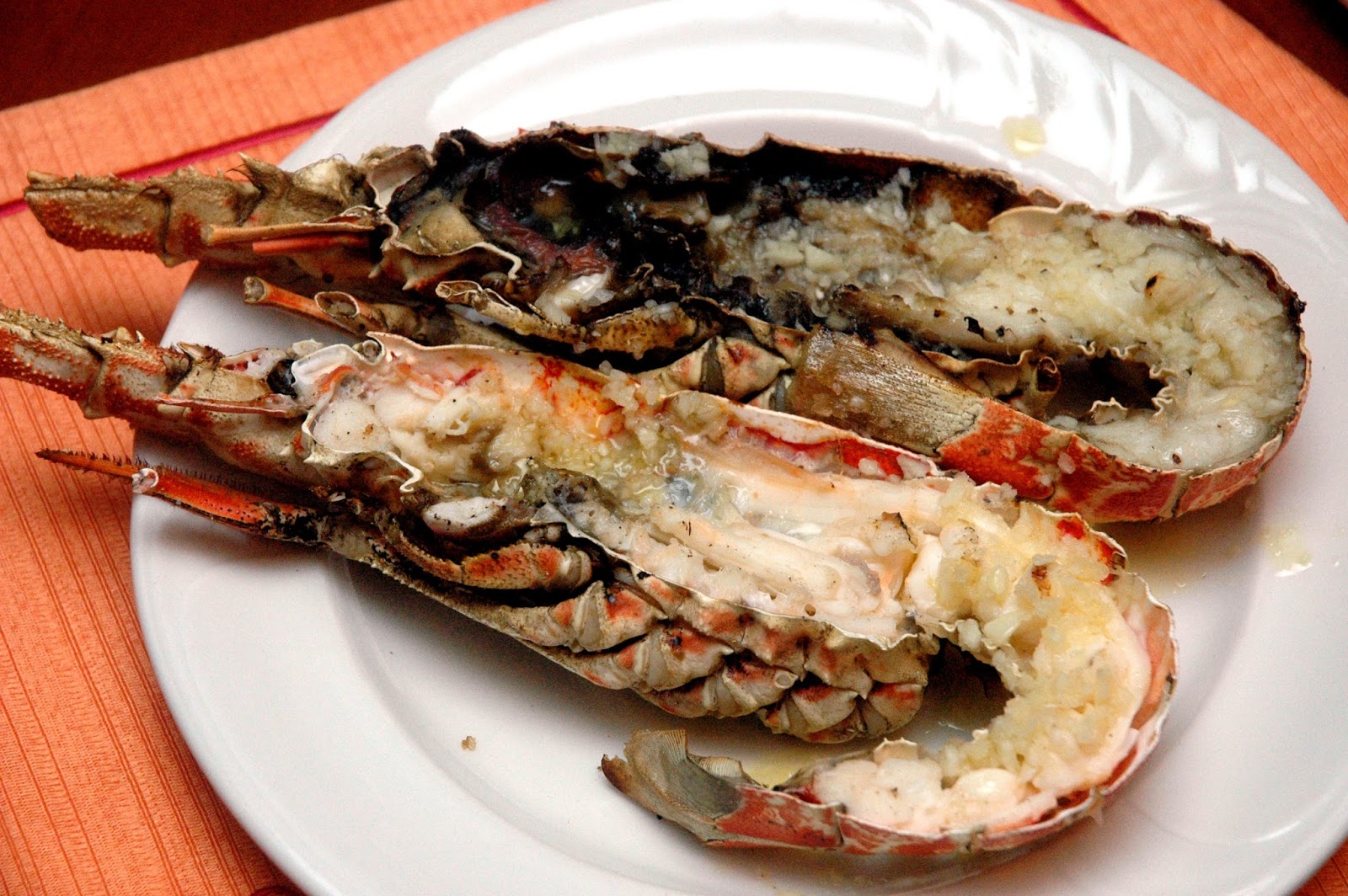 DUDE FOR FOOD: Come Full Circle: The Seafood Market at Circles Event Cafe
