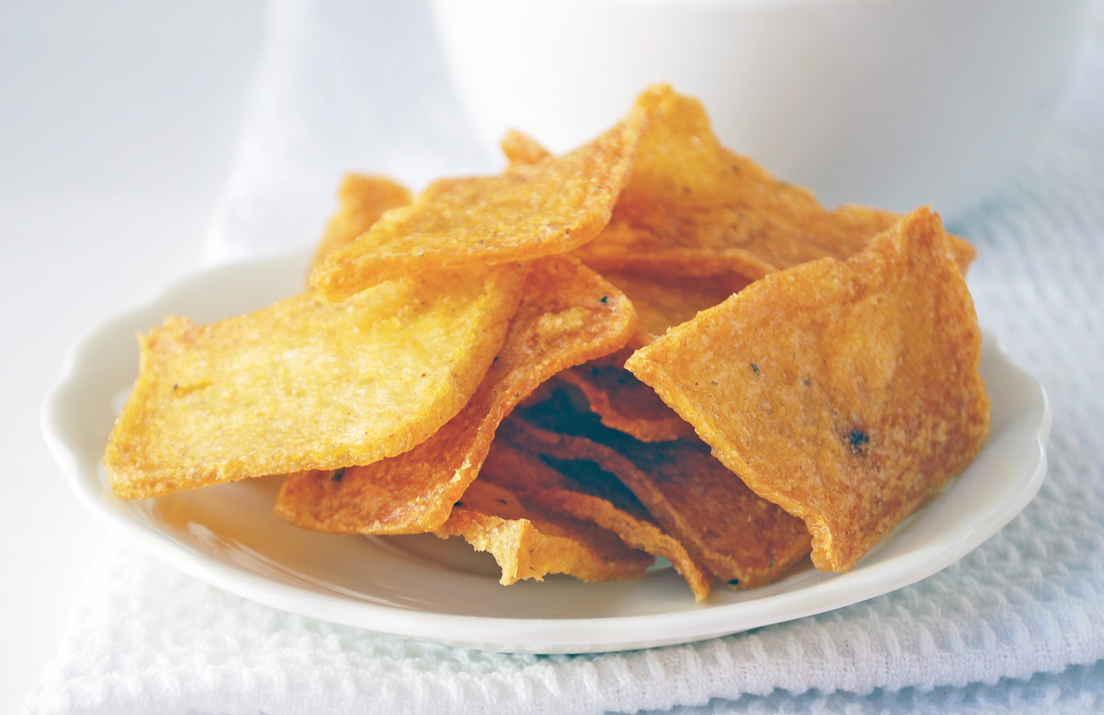 Crispy polenta crackers | including cake