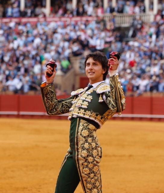 PANORAMA TAURINO DEL PERÚ: EXCELENTE PRESENTACIÓN DE ANDRÉS ROCA REY EN ...