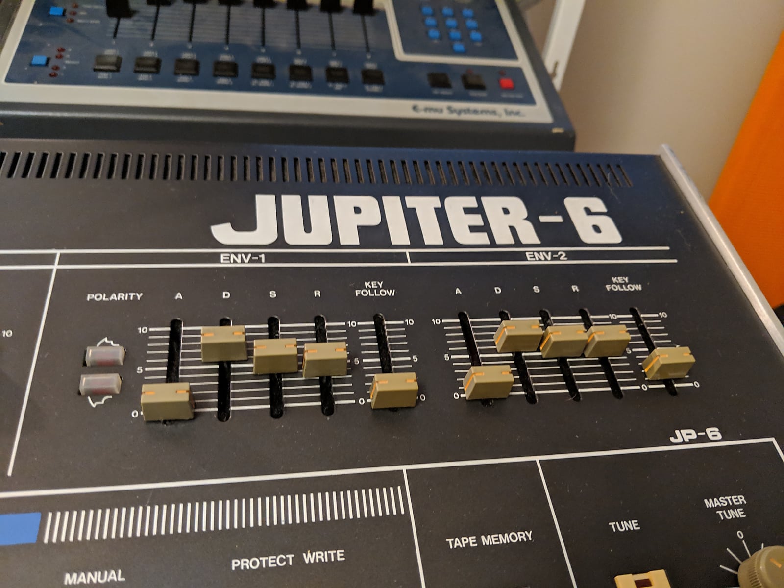 MATRIXSYNTH: Roland Jupiter-6 Polyphonic Analog Synth with Europa Upgrade