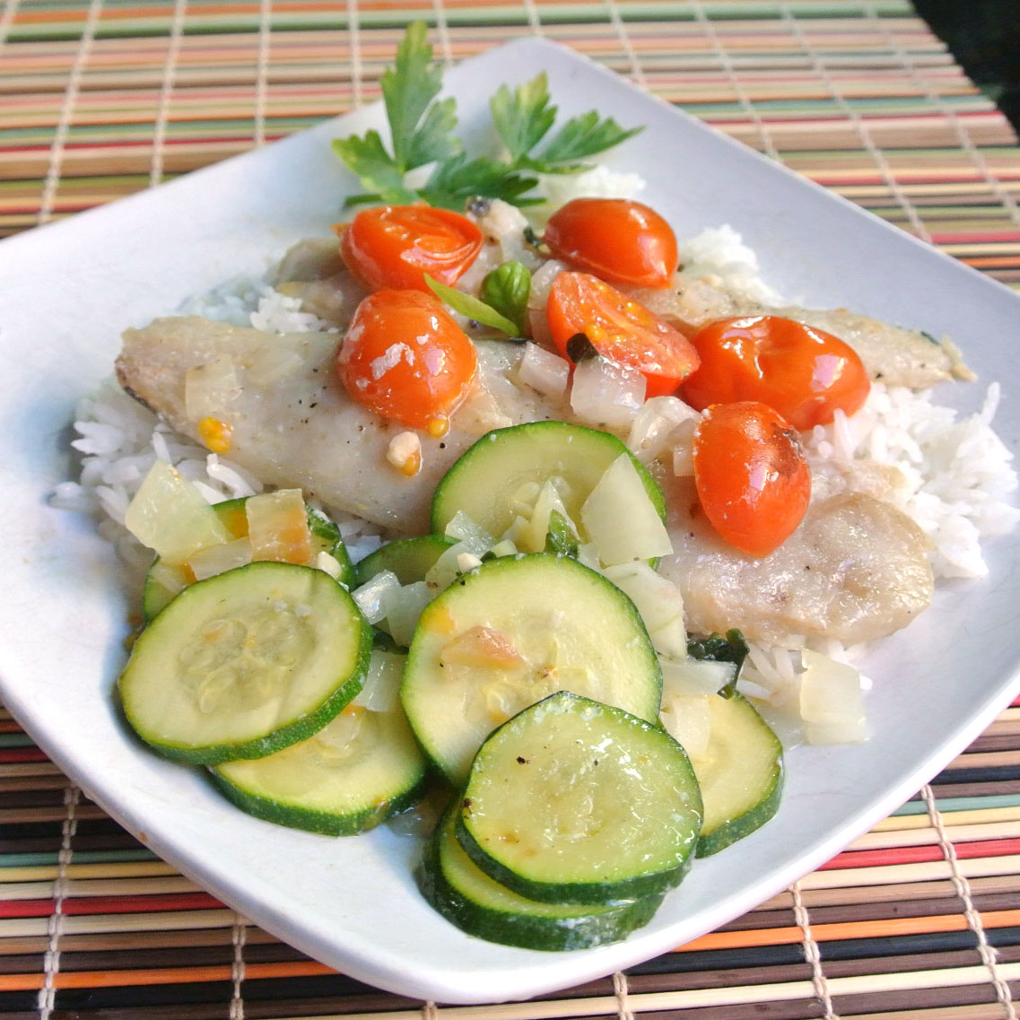 Mom, What's For Dinner?: Fish Fillets with Tomatoes, Squash, and Basil