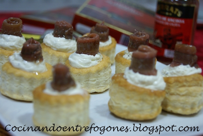 Cocinando entre Fogones: Mini-volovan de Anchoa y Queso a las Finas Hierbas