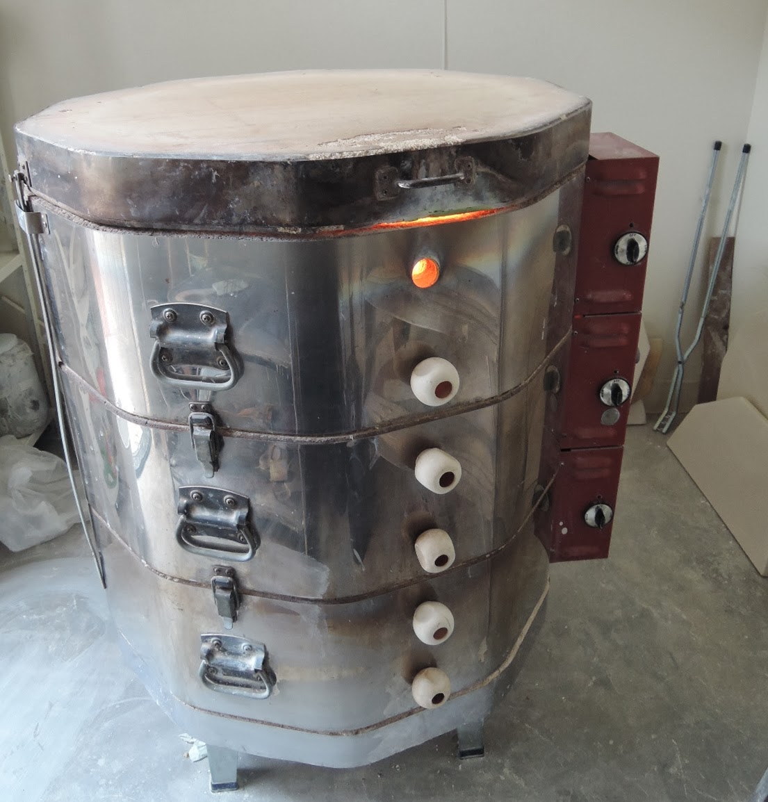 Sedona Artist: High Fire in my Kiln