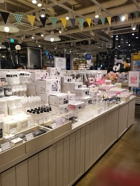 Day 3: Butter Hongdae - Seoul, South Korea - chichicho~