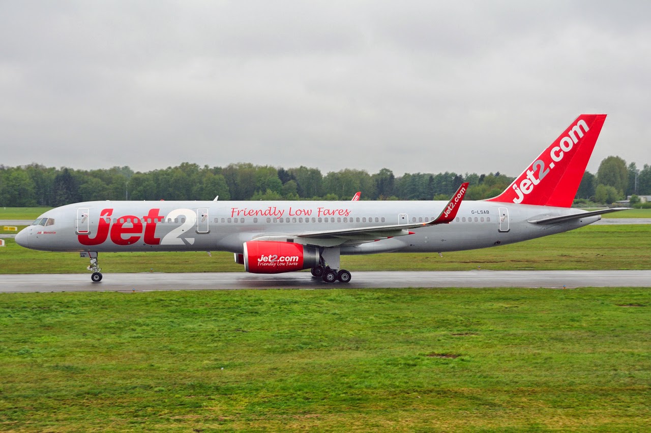 GB Special: B757-27B, Jet2, G-LSAB,