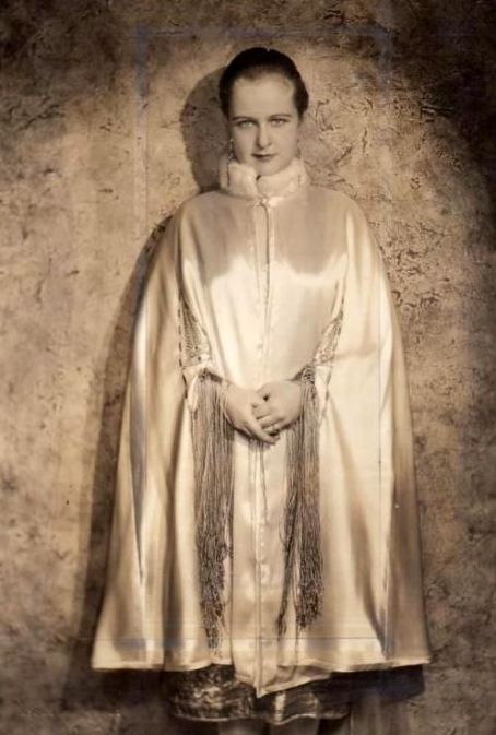 Singin' and Dancing Back in Time.: Night and Day(1946).