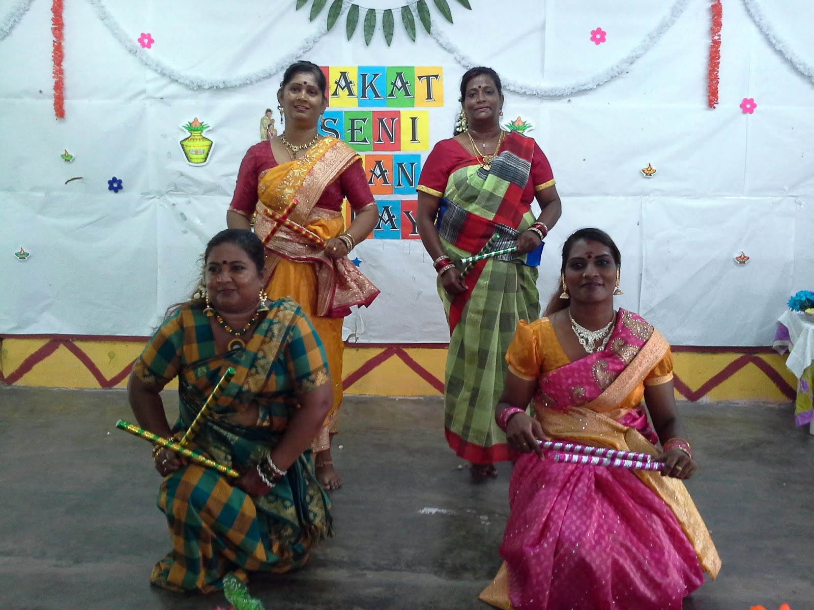 Uthaya Sankar SB: Kolattam Memupuk Perpaduan dan Penghayatan Budaya