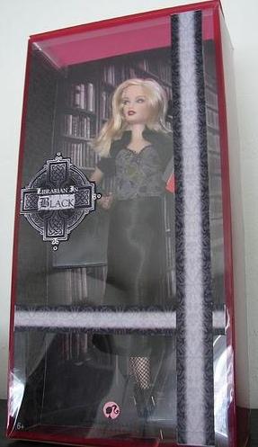 Blog de la Biblioteca Regional de Murcia: Barbie bibliotecaria