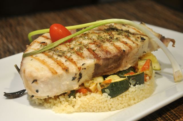 Ma tambouille a Singapour: Steak de requin grillé à la provençale