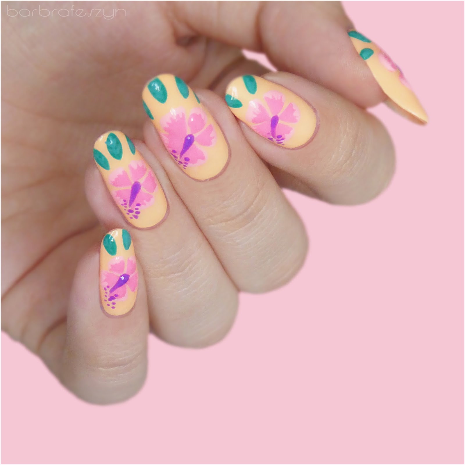 Freehand hibiscus : r/RedditLaqueristas