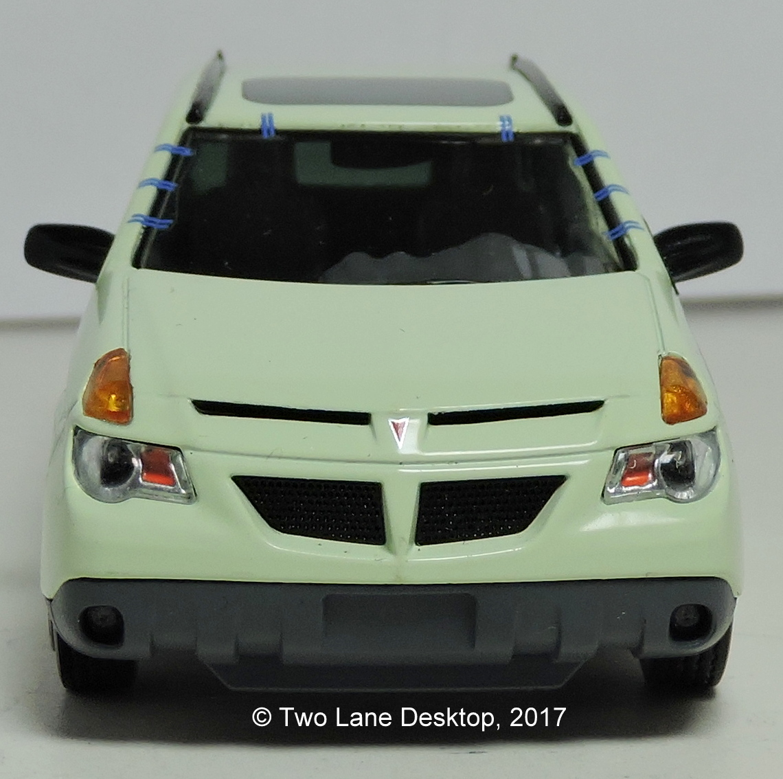 Greenlight 1:43 2004 Pontiac Aztek "Breaking Bad"