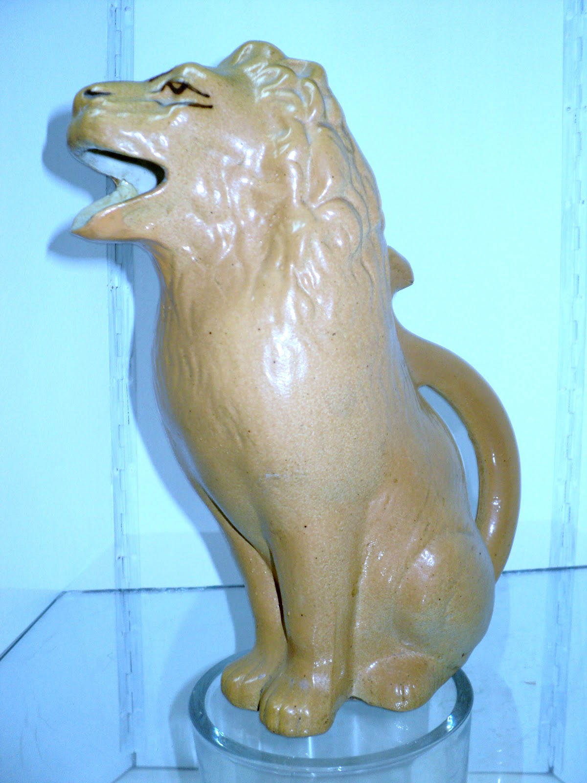 collections jean-louis crochon: pichet animaux