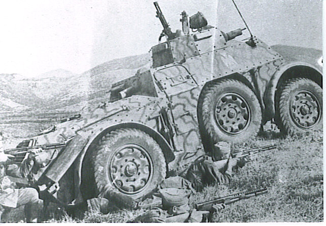 Guerra abierta: Autoblinda AB 40