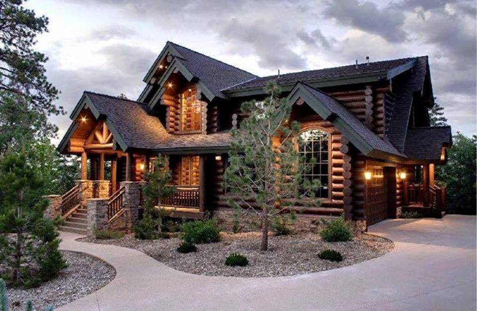 Home Decor: Comfortable Wooden villas ideal