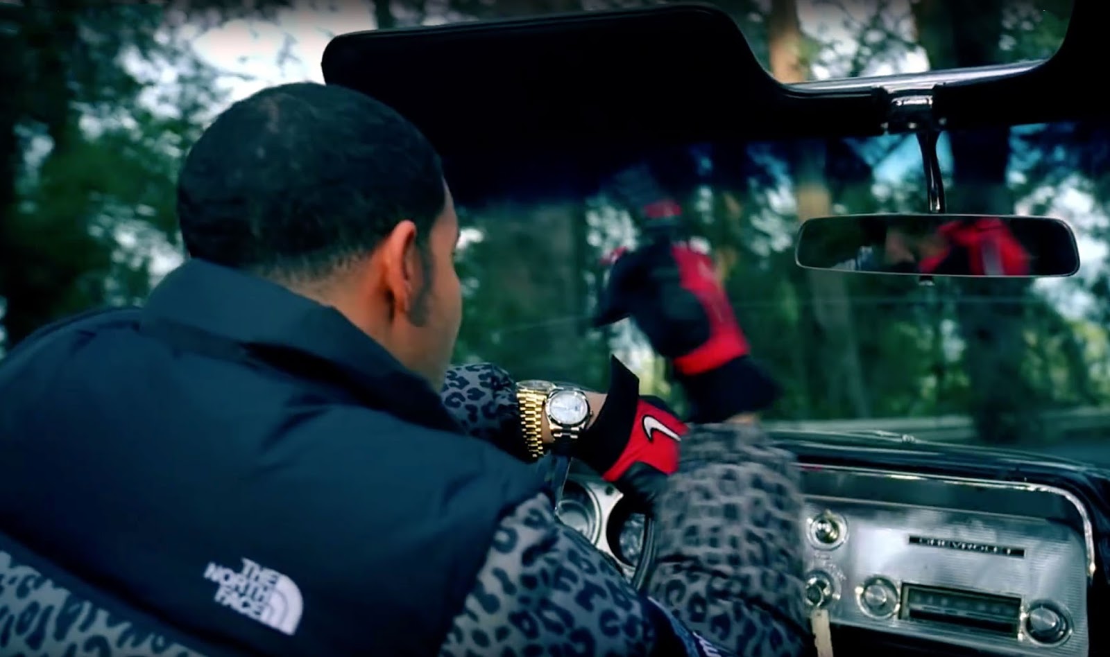 Welcome to RolexMagazine.com: DRAKE A Rolex Wrist Bling Fanatic...