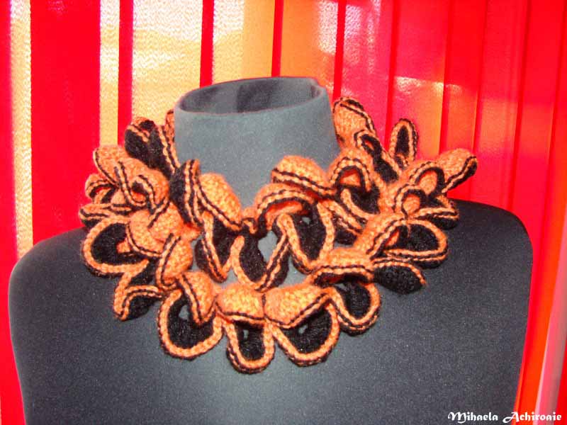 Accesorii croşetate de Mihaela Achiroaie: Esarfa crosetata: 28.08.2012