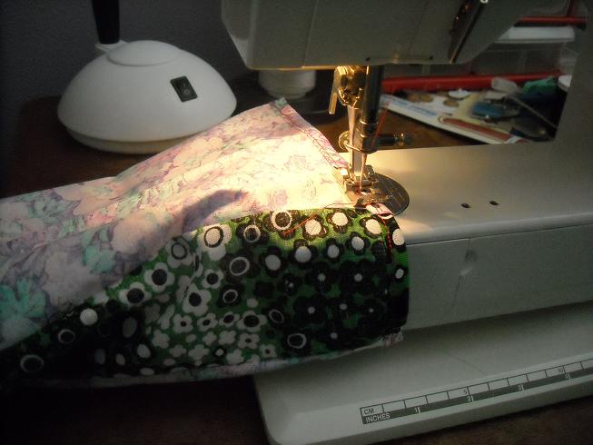 One Yard Projects: Lunchtime "Paper Bag" from Fat Quarters