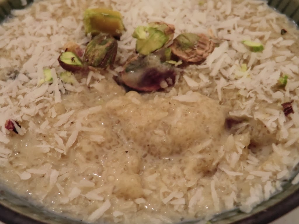 Tapioca au lait de soja, vanille, cardamome, cranberries, noix de coco ...