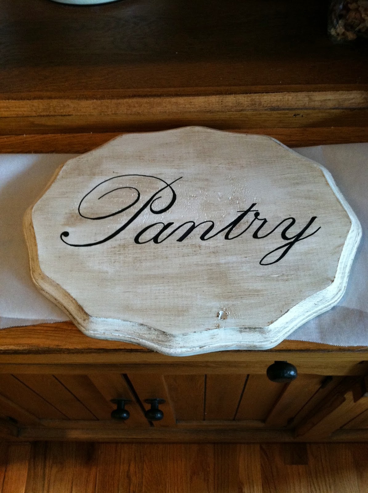 Natural Homemade Living: DIY Indoor Hallway Signs