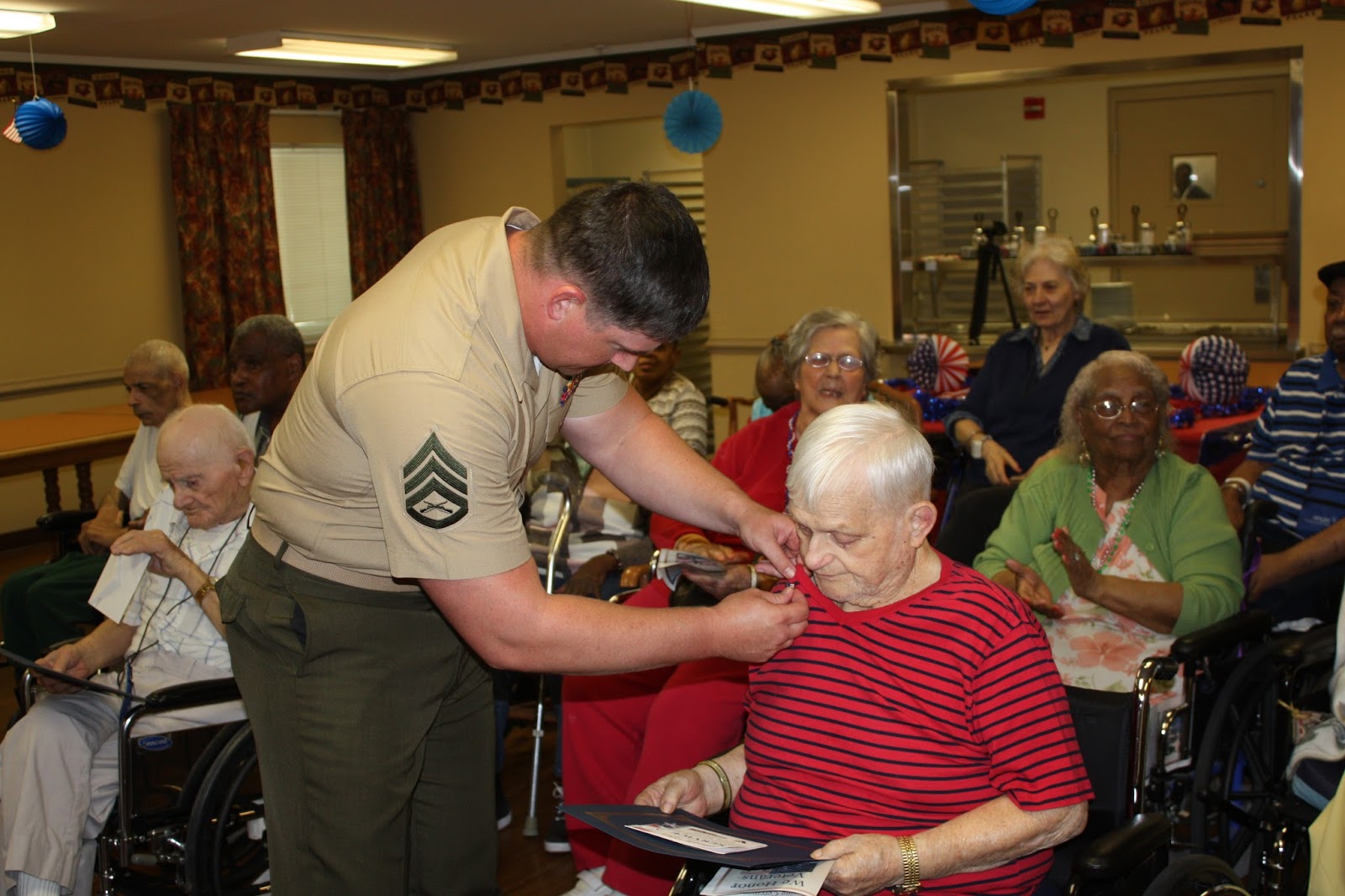 Medi Hospice Volunteers: We Honor Veterans - Pinning Ceremony