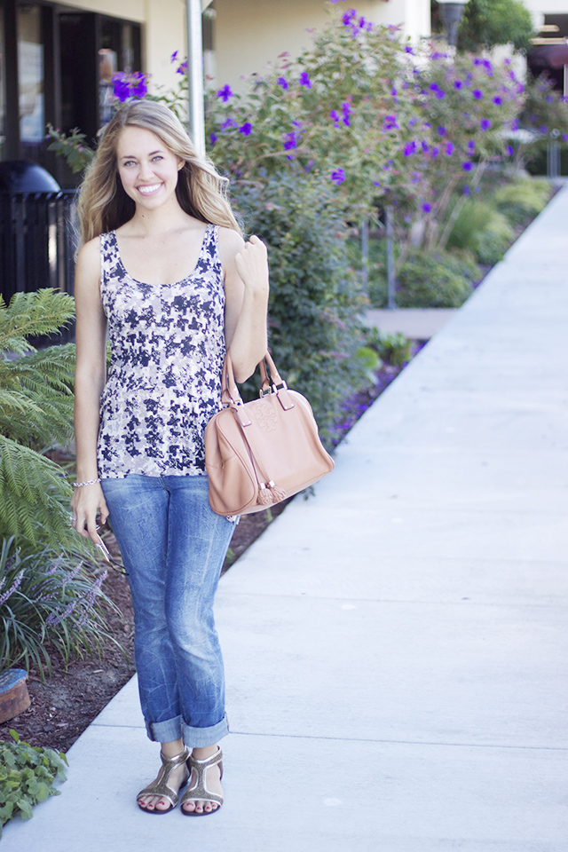 Fashion: Casual Weekend Wardrobe - Michaela Noelle Designs