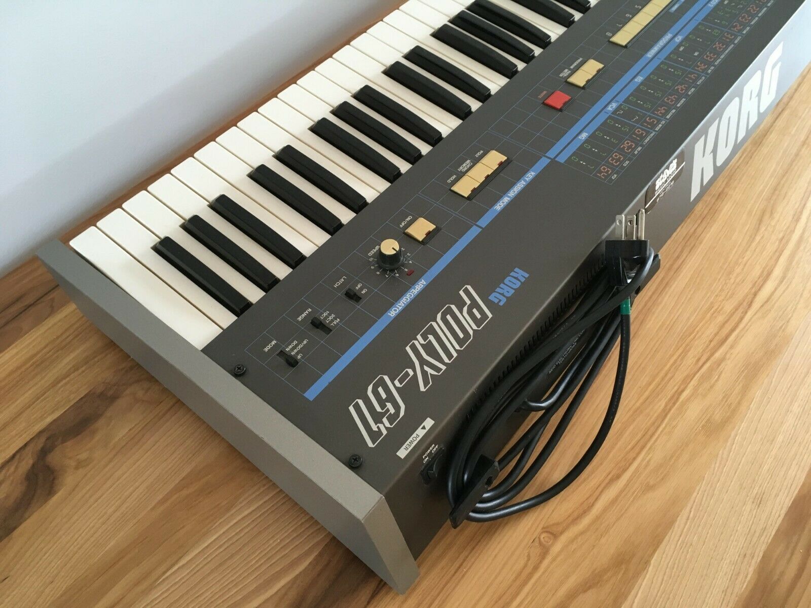 MATRIXSYNTH: KORG Poly 61 Programmable Polyphonic Synthesizer