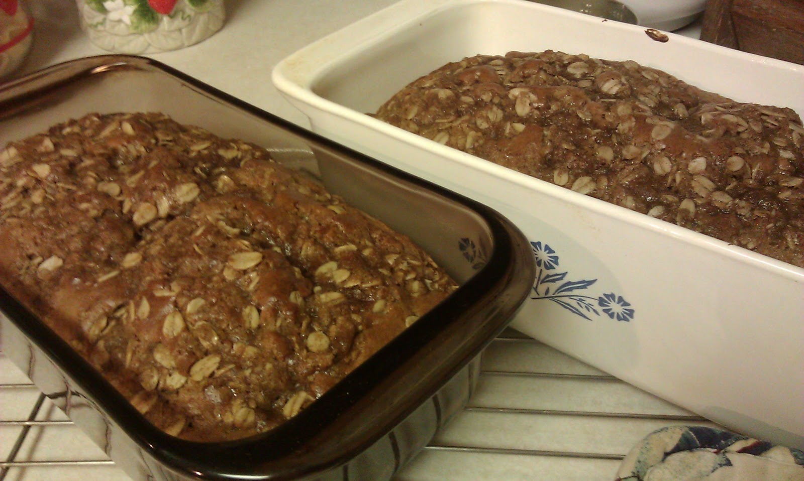 bcmom's kitchen: Rhubarb Bread