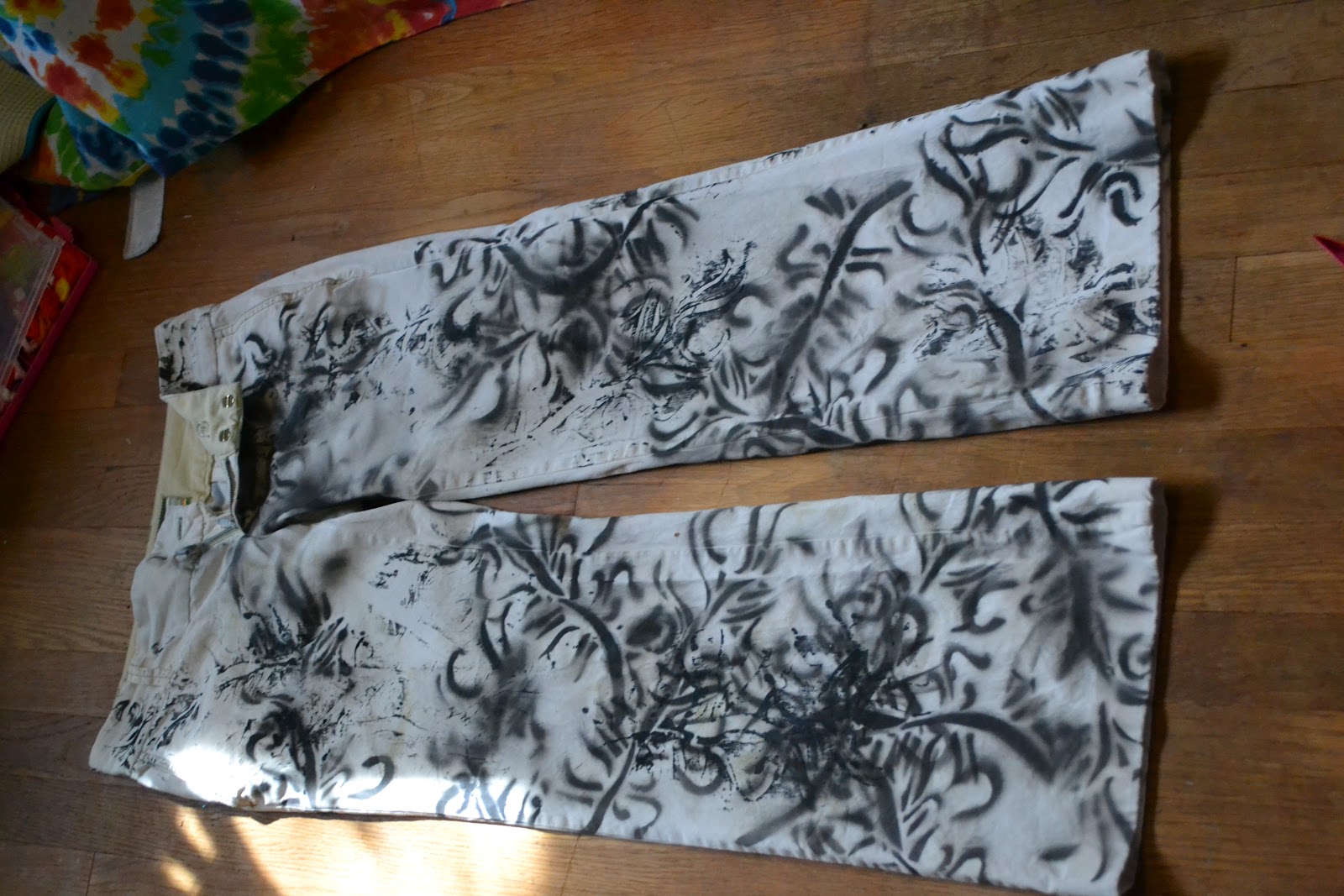 ECS: a collection of art: Custom-designed pants