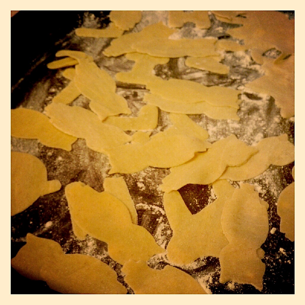 Homemade Pasta Shapes with Broccoli Pesto – Everyday Champagne