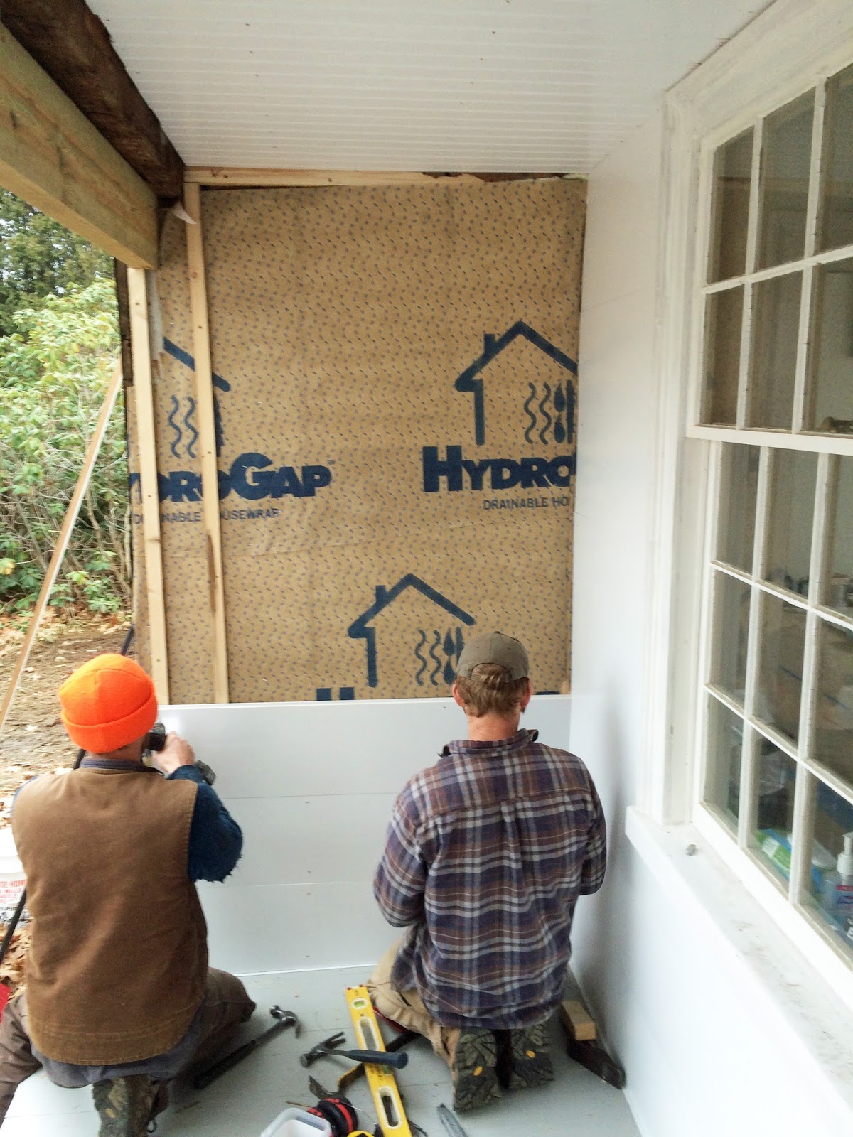 In the Fields : The Re-Making of a Side Entry