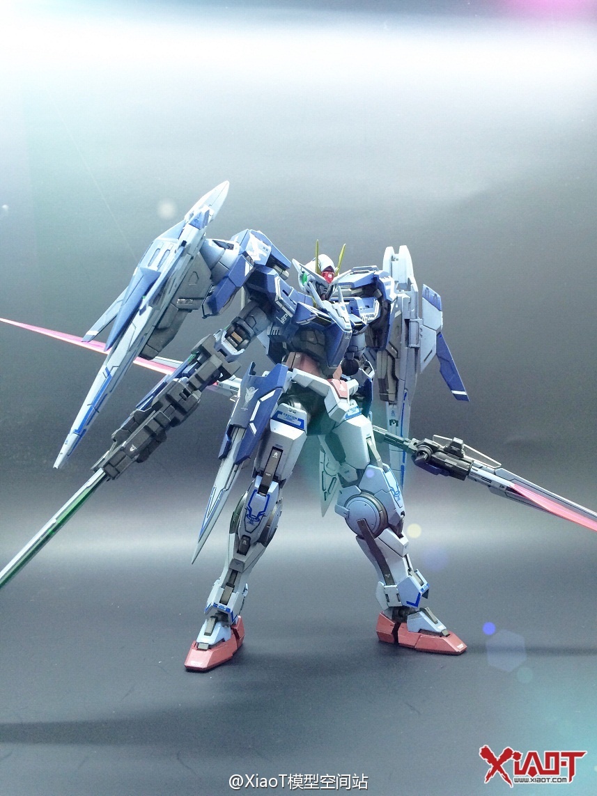 Custom Build: RG 1/144 00 Raiser "Realistic Colors"