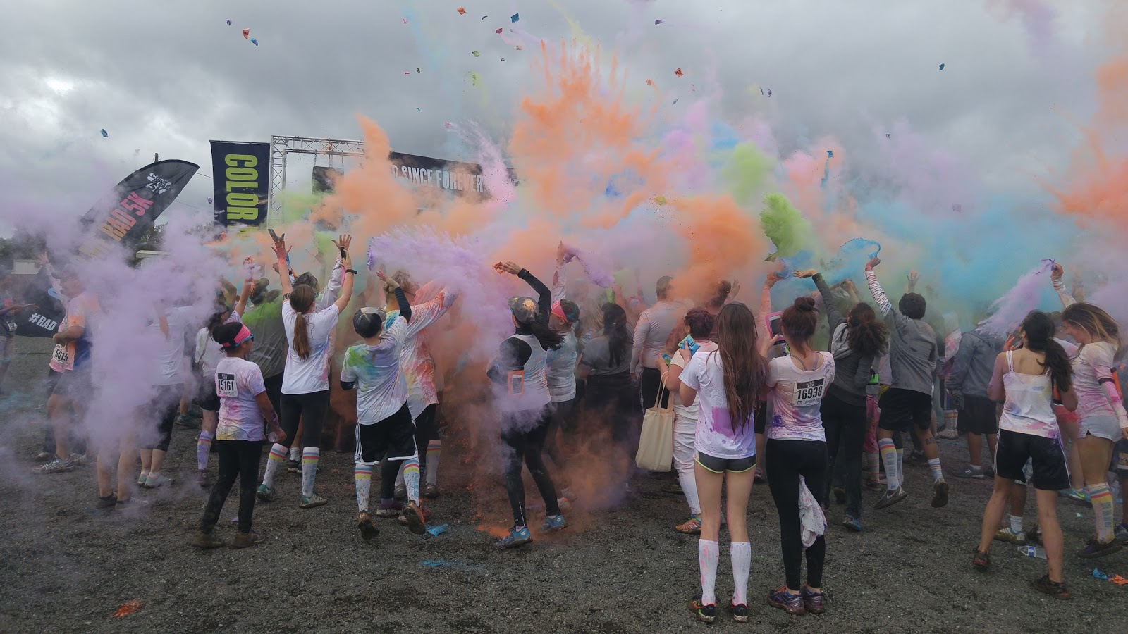 Finding BonggaMom: Packing list for a Color Run